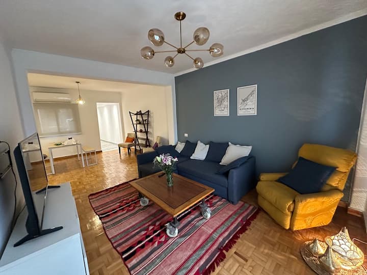 Lovely Zamalek Apartment Centrally Located - Cairo