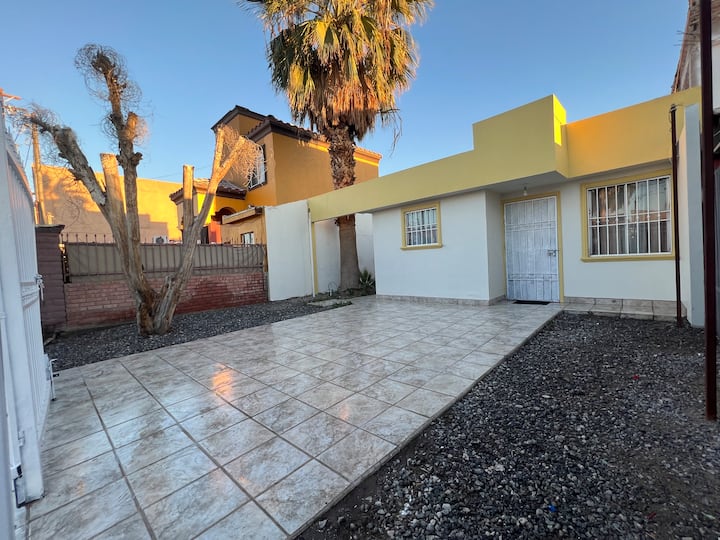 Belle Maison, 4 Lits Près De La Plaza Carranza Et Garita. - Mexicali