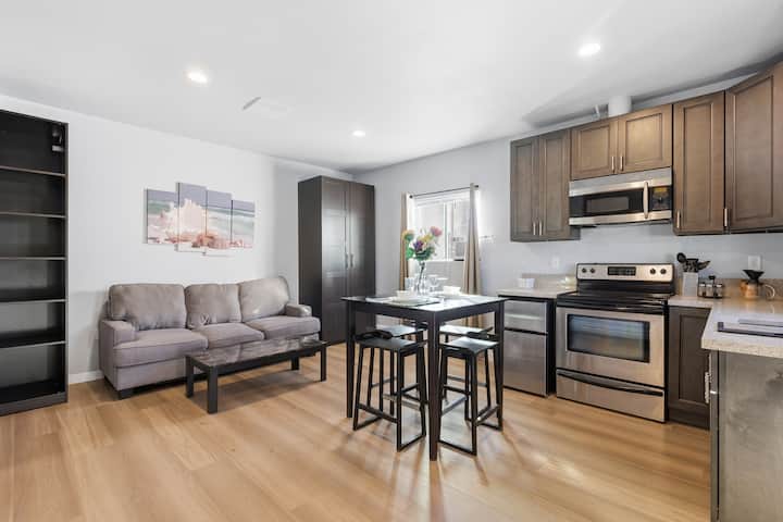 Private Cute Studio Guesthouse Near Major Fwys - Torrance, CA