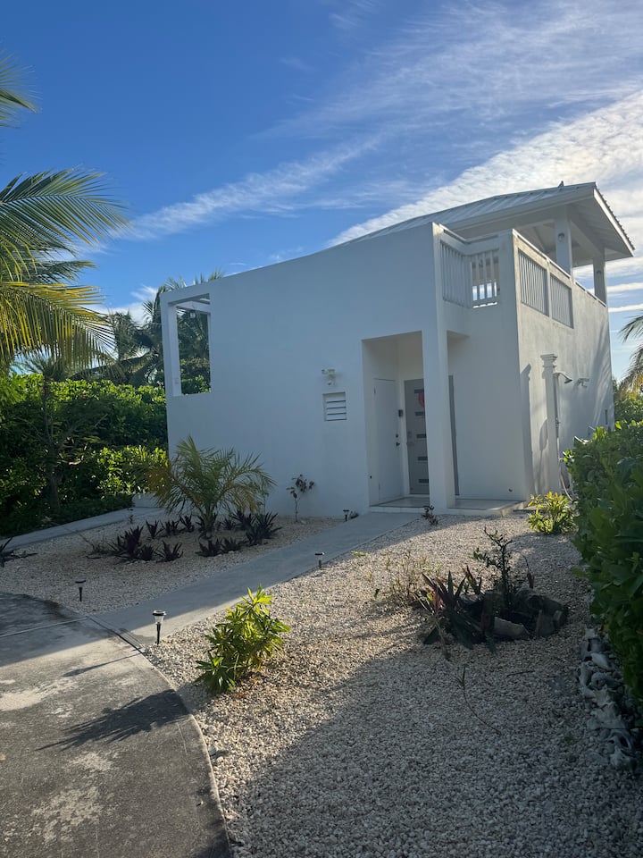 "The Nest Cozy Cottage" - Turks and Caicos Islands