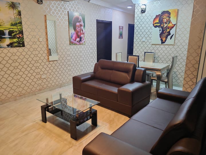3 Bdr Spacious Modern Furnished 24/7 Electricity - Lagos
