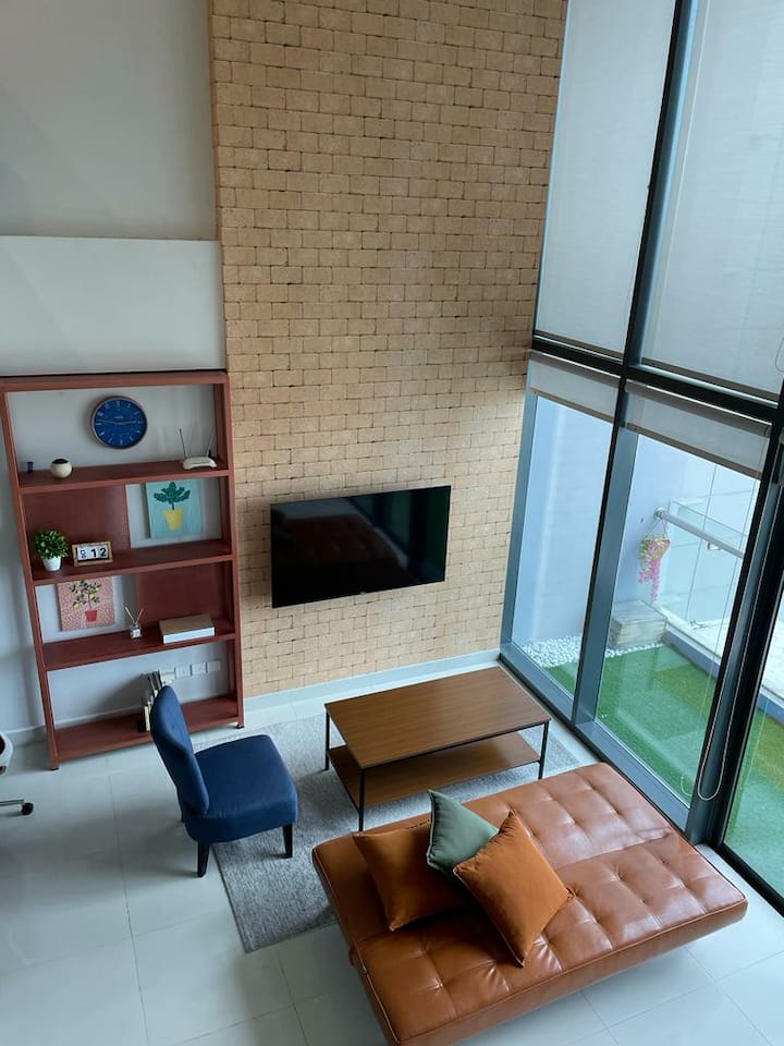 Premium Modern Loft 2bd 117m2 @ Ciputra World Mall - Surabaya