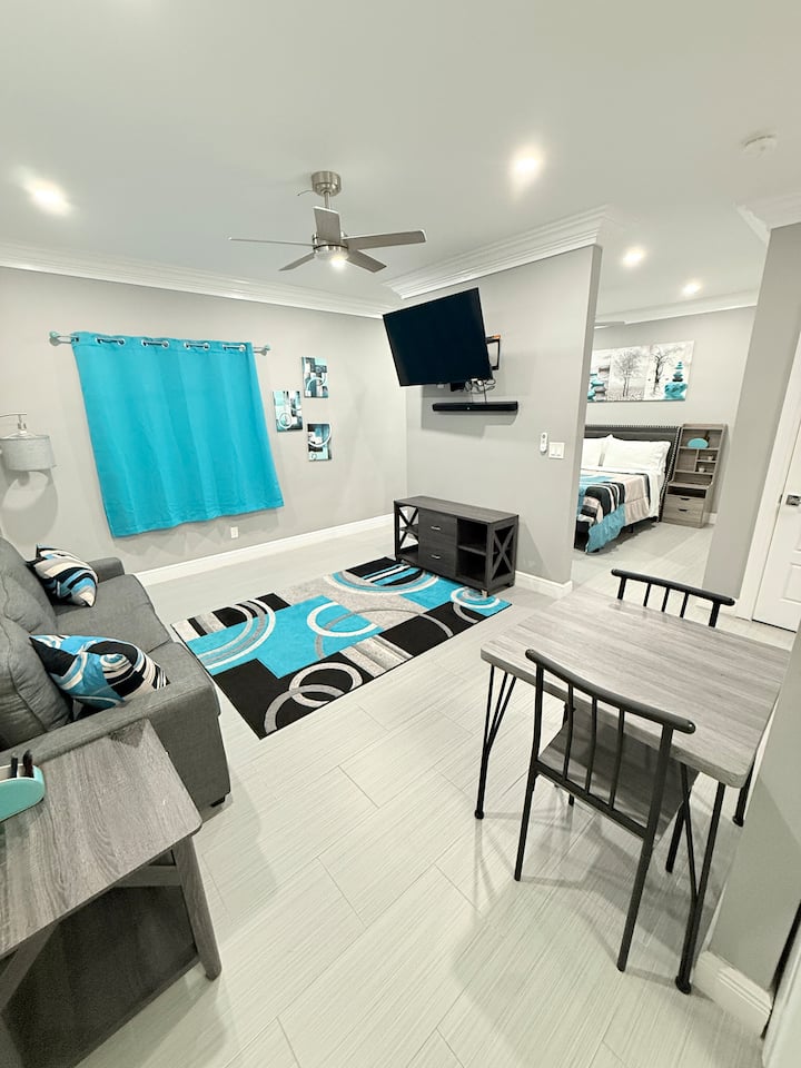 Lincoln Oasis - Freeport