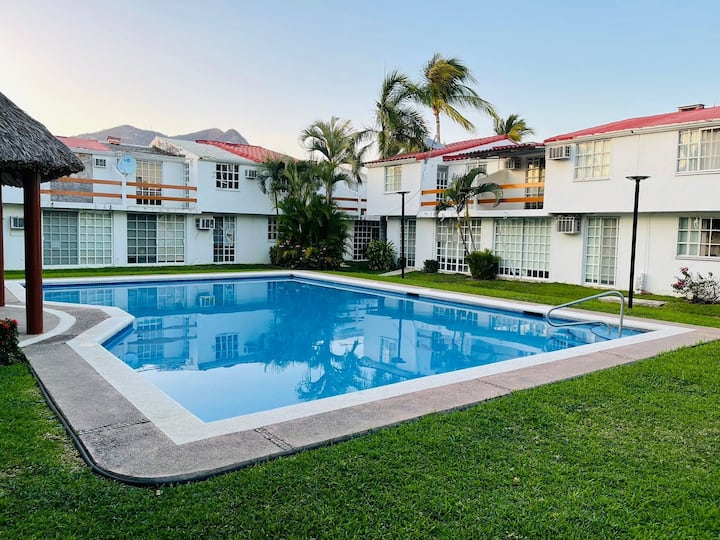 Villa Frente Al Club De Golf Del Hotel Princess - Acapulco