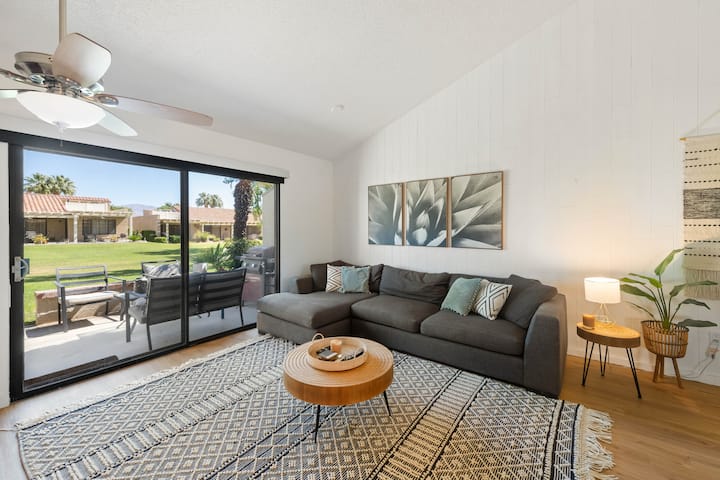 Pebble Beach Retreat - Palm Desert, CA