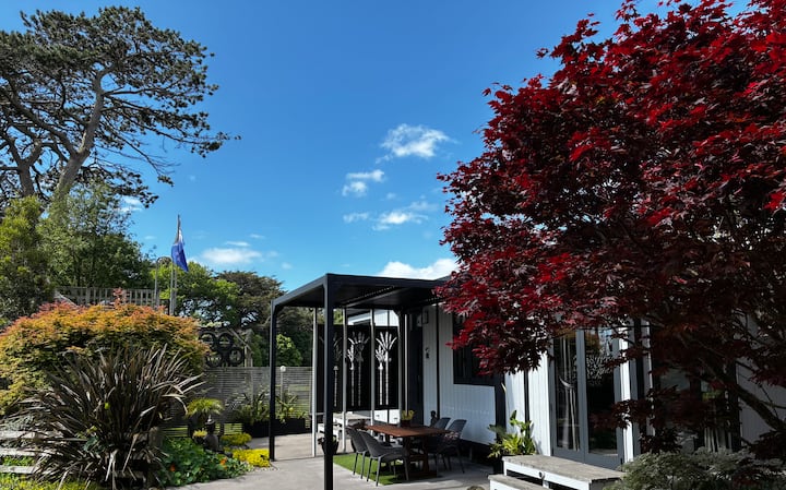 Tiny Home Luxury Farm Escape - New Zealand