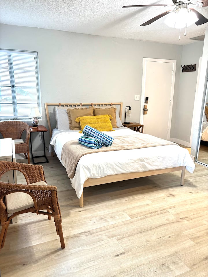 Lido-key- Tiny Studio Holiday Cottage-a - 새러소타