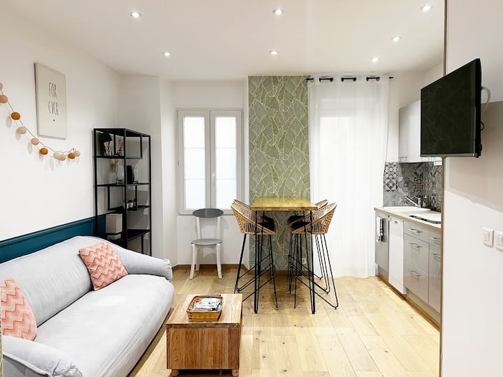 Appartement 4p. Au Cœur Du Quartier Animé Du Port - Nizza