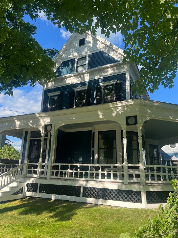 The Hagan House On Main Street - Newry, ME
