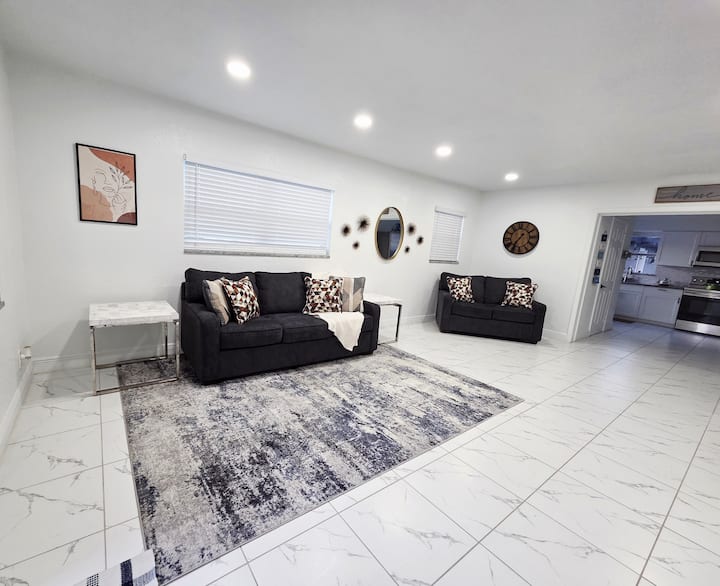 Private Pool Home | Sleeps 8 | Near Busch Gardens - Tampa