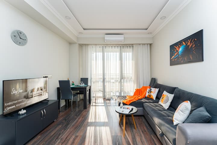 Chic Urban Getaway /Balcony/self Check-in / 16-158 - Yerevan