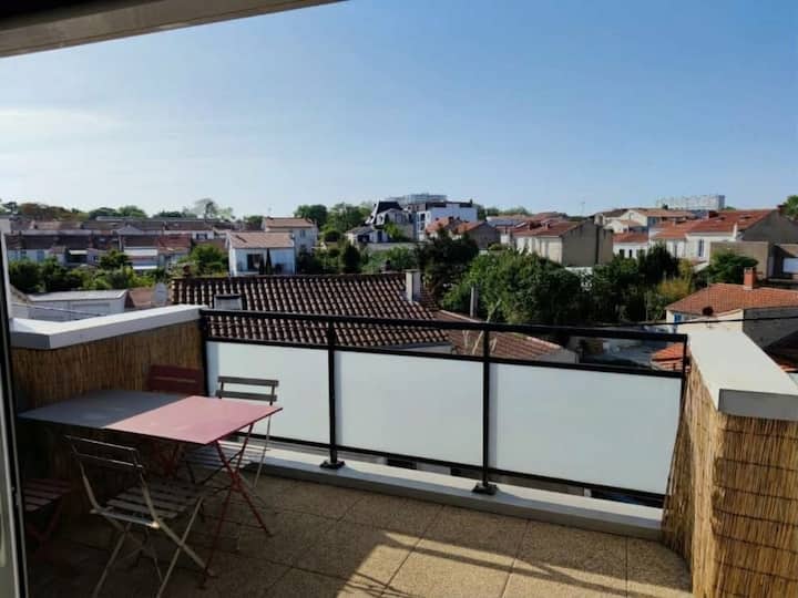 Appartement Proche Du Centre Vue Sur Les Toîts - La Rochelle