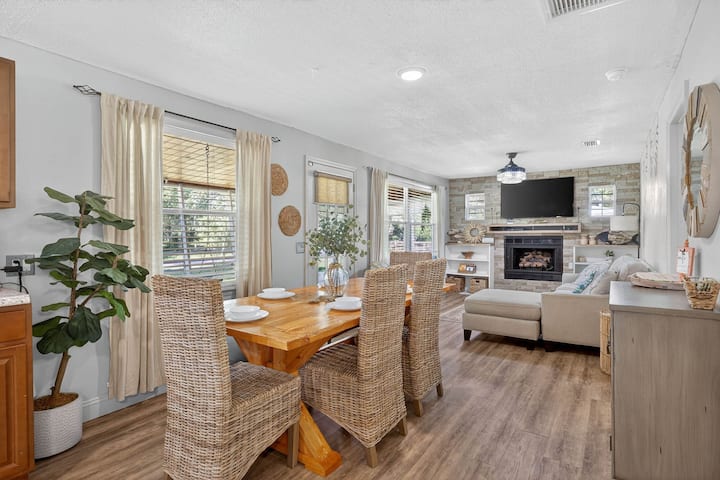 Peaceful 2br Cottage Near Trails & River - Withlacoochee State Forest, Brooksville