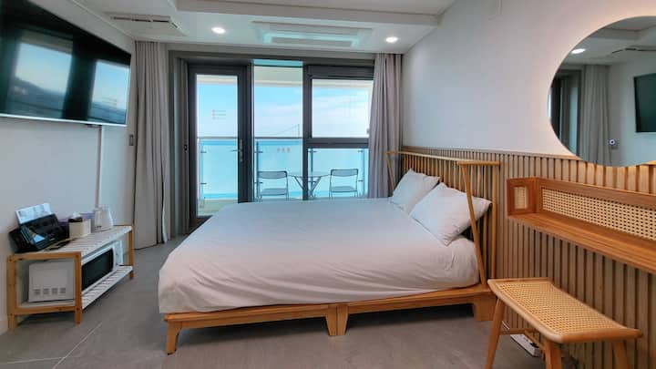 [Hyoi Stay The Gwangan] #45시그니처오션뷰  #전객실테라스 #요트할인 - Busan