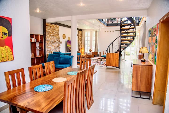 Beautiful House In Kampala With Lake's View - Uganda