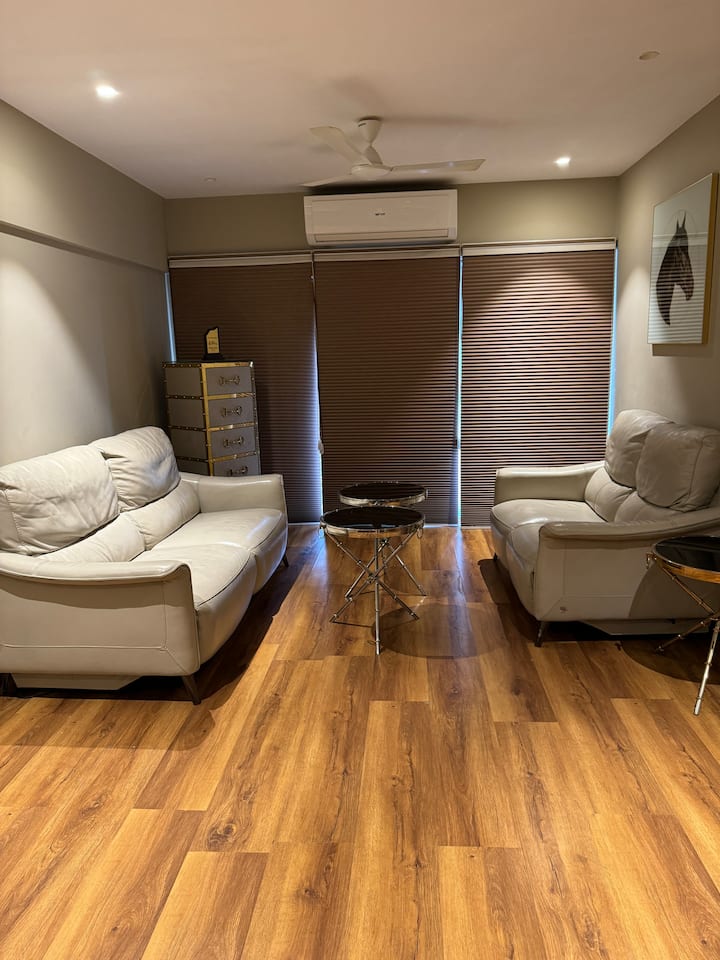 3 Bhk Modern Luxurious House, Fully Equipped - Ahmedabad
