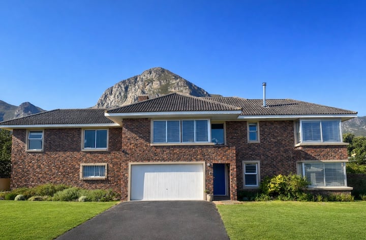 Surfin' Safari Hermanus - Hermanus