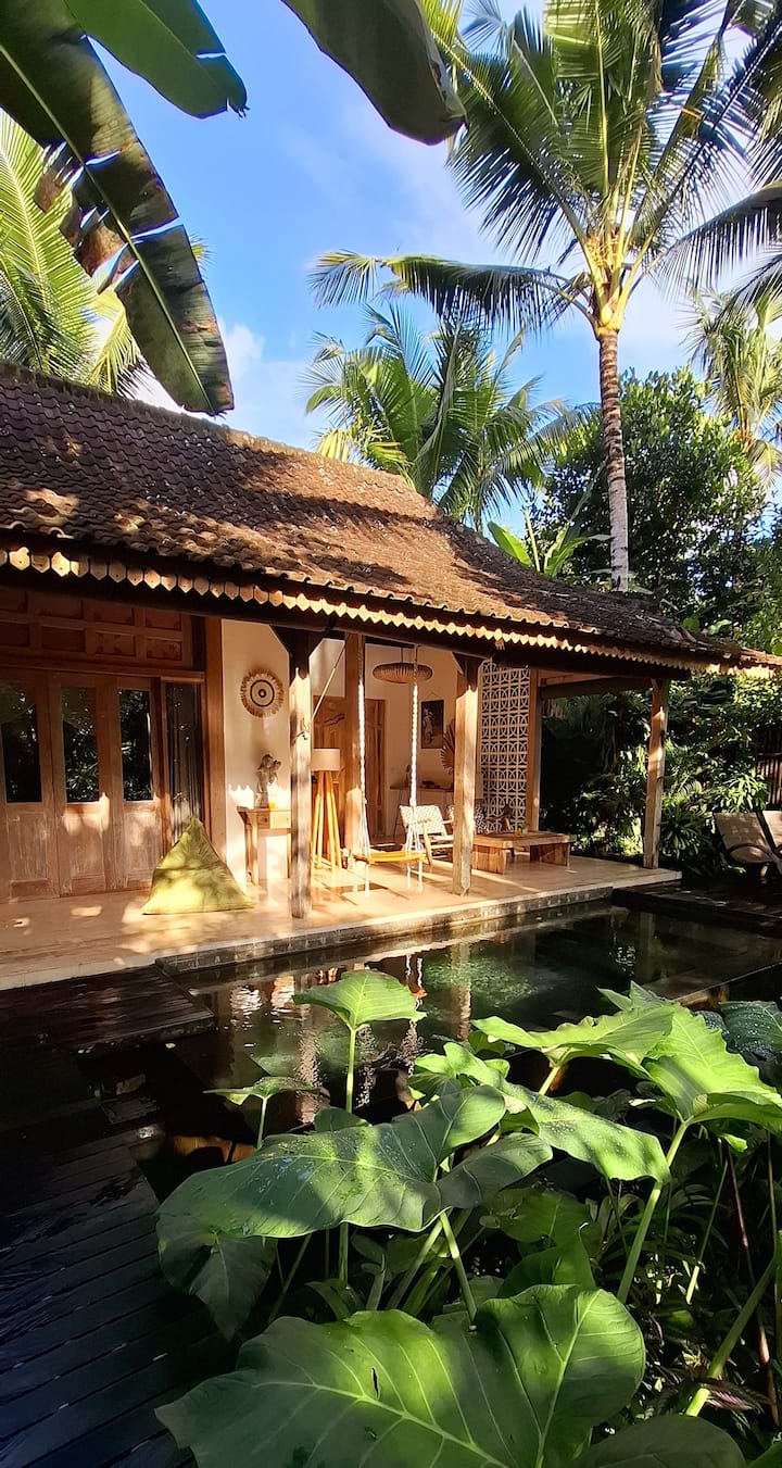Limasan, Private Pool Tiny House - Ubud
