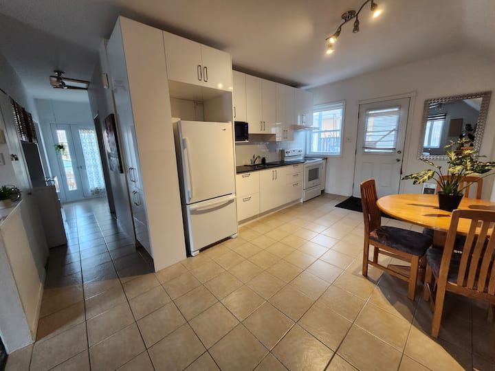 Le Bercail Du Centre Ville De Chicoutimi! - Saguenay