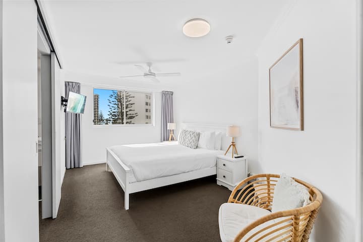 Coastal Deluxe Two King Bedroom Apartment - 골드코스트
