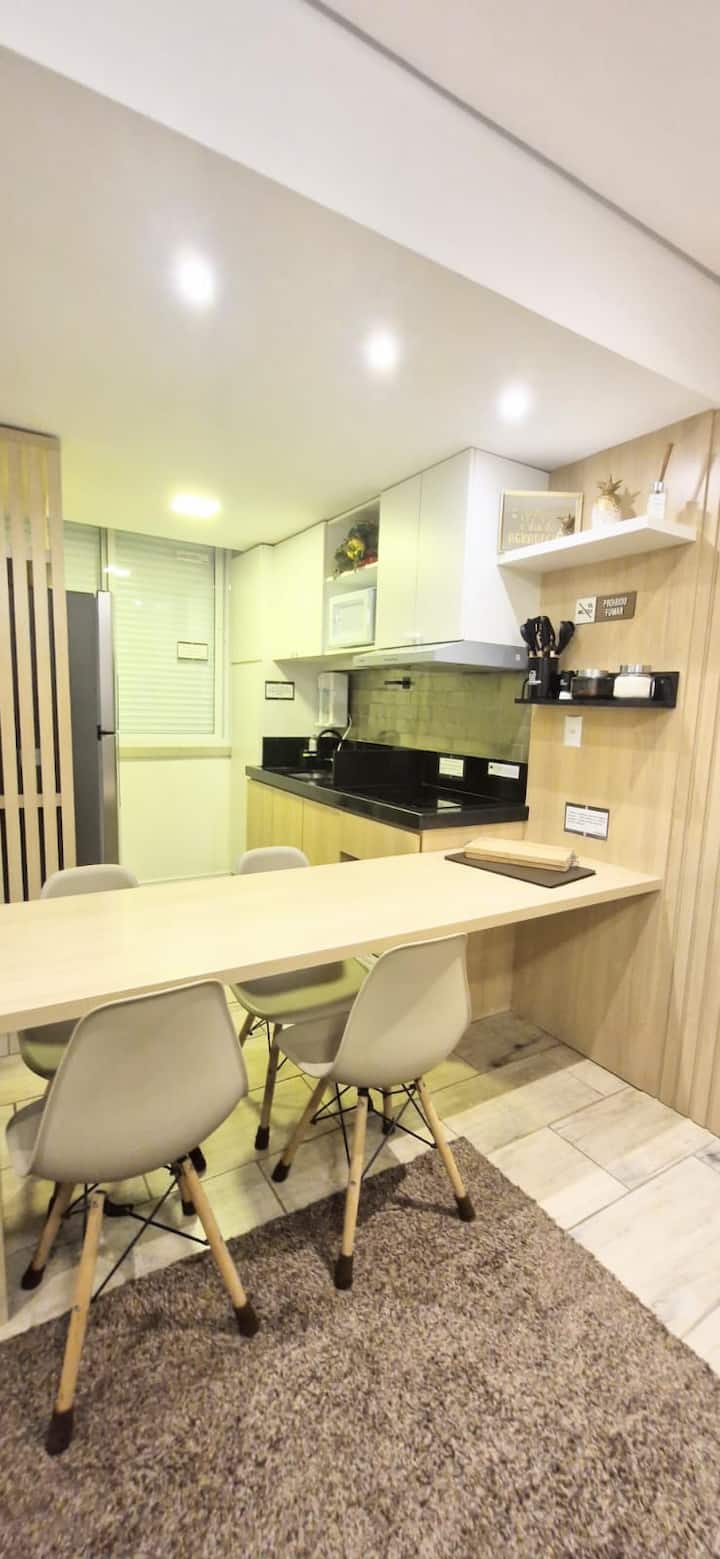 Aconchegante, 1d, Próx Tribunais, Sta Casa, Ufrgs - Porto Alegre