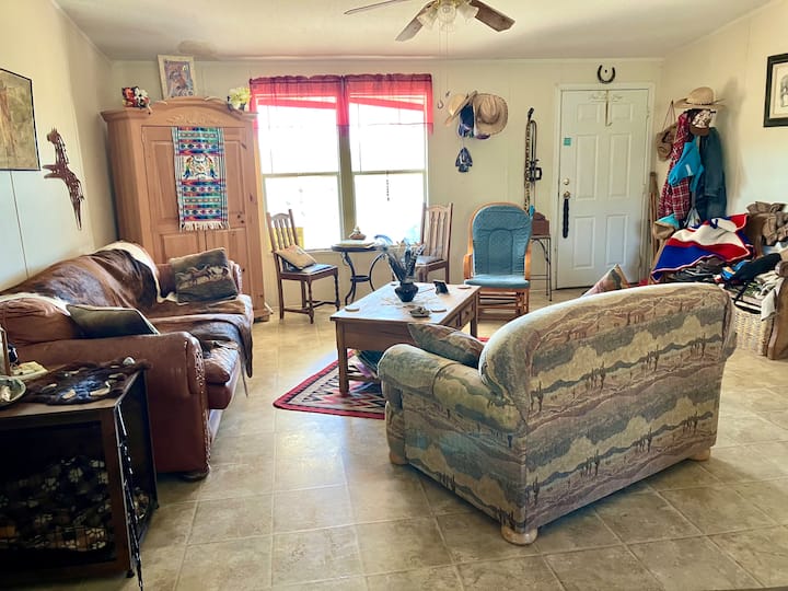 China Cabinet Ranch Next To Saguaro National Park! - Marana, AZ