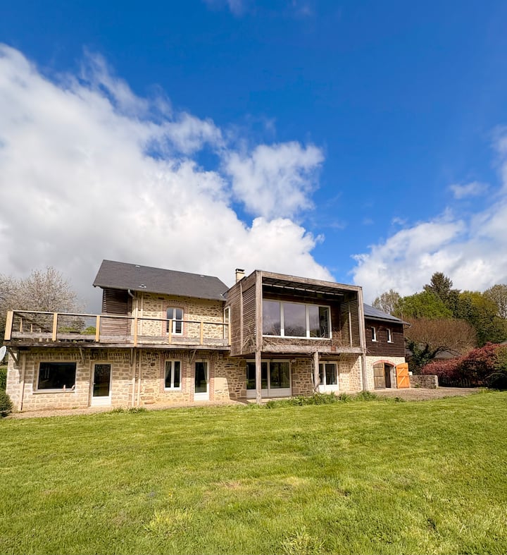 Les Civadoux - Maison De Campagne - Vue Imprenable - Creuse