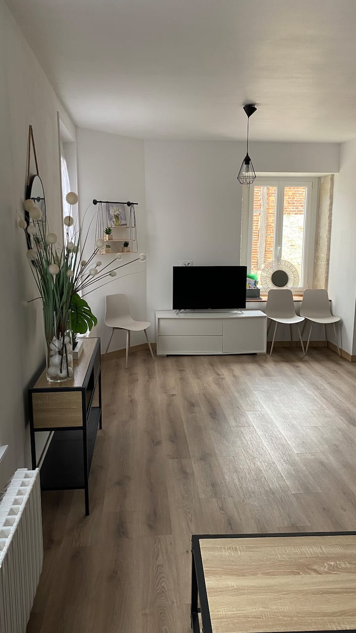 La Maison De Maju   2/8 Pers Au Cœur Du Village - Lac d'Orient