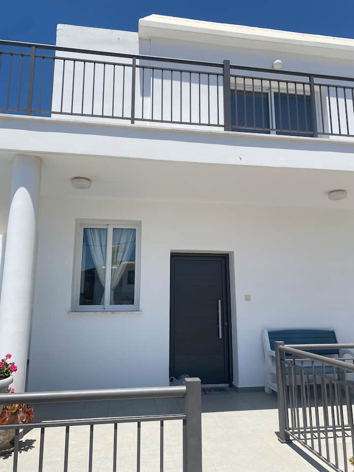 Townhouse Louise - Пейя