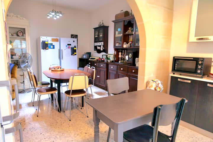 🟦
Private Room
A/c
Mater Dei Area , Birkirkara - Malta