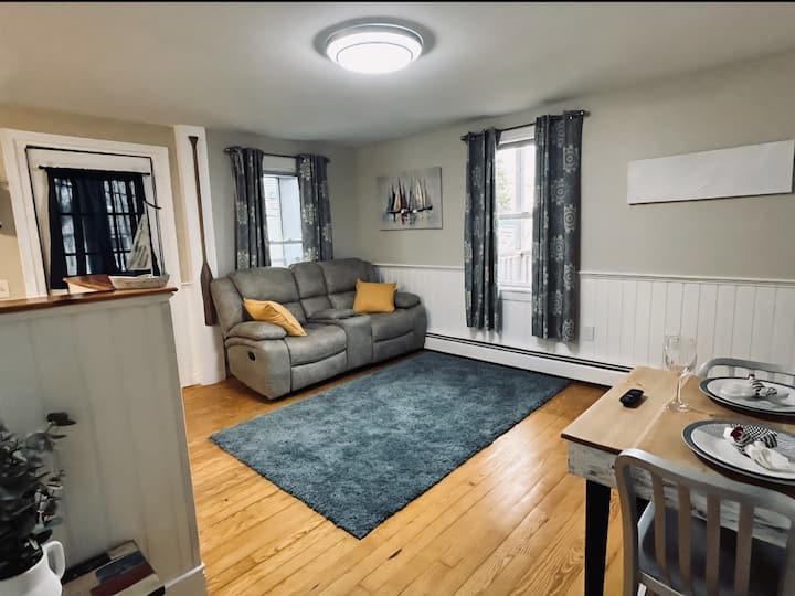 Beach/ski Rustic Inn #3 - Laconia, NH