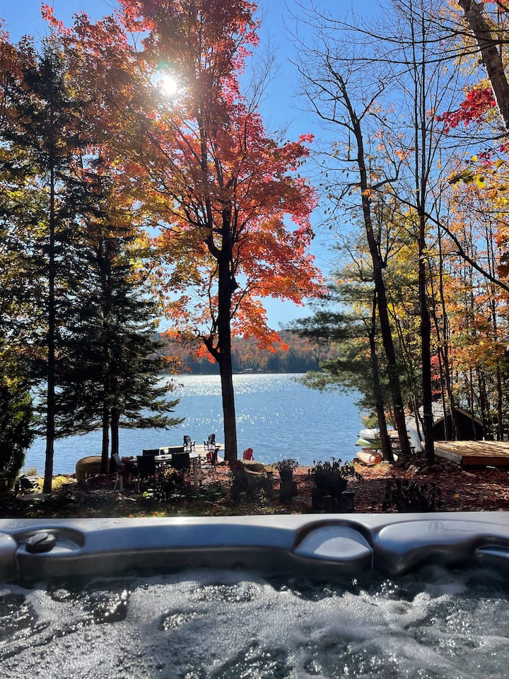 Cozy Muskoka Lakefront Cottage W/ Hot Tub & Sauna - Huntsville