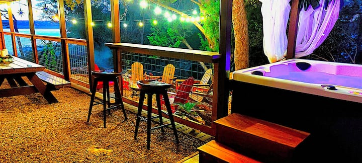 Cliff Hideaway Butterfly House-lake Access-hot Tub - Canyon Lake, TX