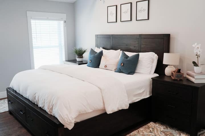 Prime Mystic Location | 2br 2ba Condo - Mystic, CT