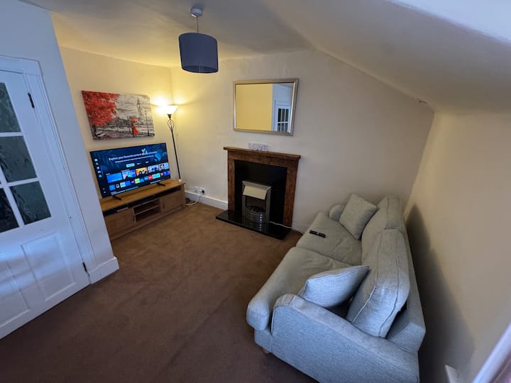 Centrally Located Modern Apartment With Parking! - Inverness