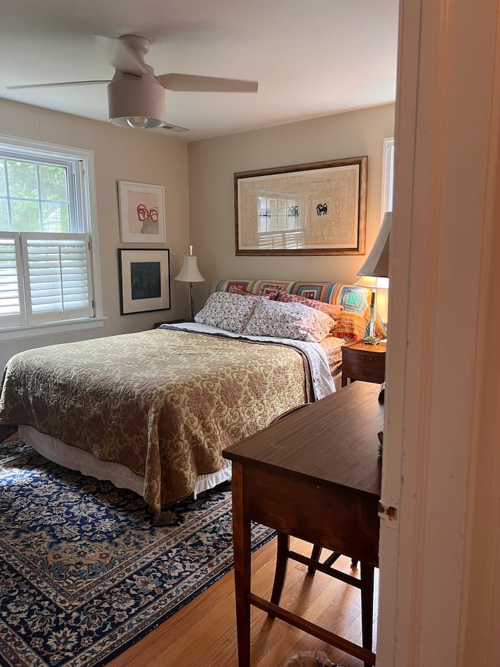Comfortable, Convenient Private Bed & Shared Bath - Richmond, VA