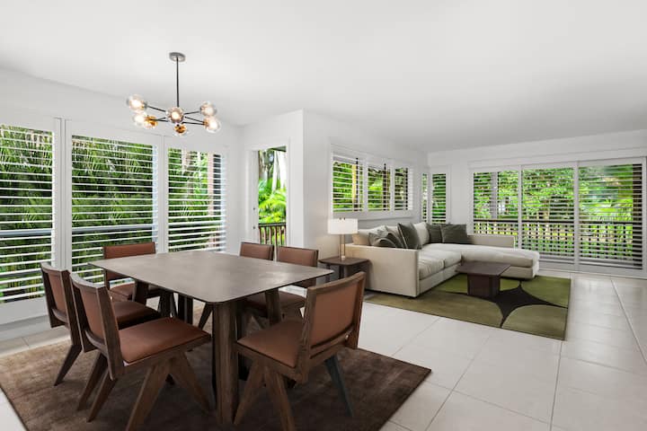 Restoration Hardware Pga National Gated Community - Palm Beach Gardens, FL