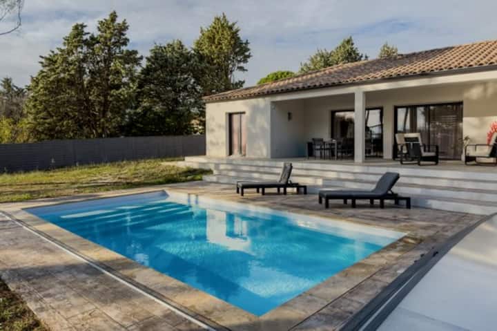 Villa Récente Avec Piscine Privée Dans Une Pinède - Carcassonne
