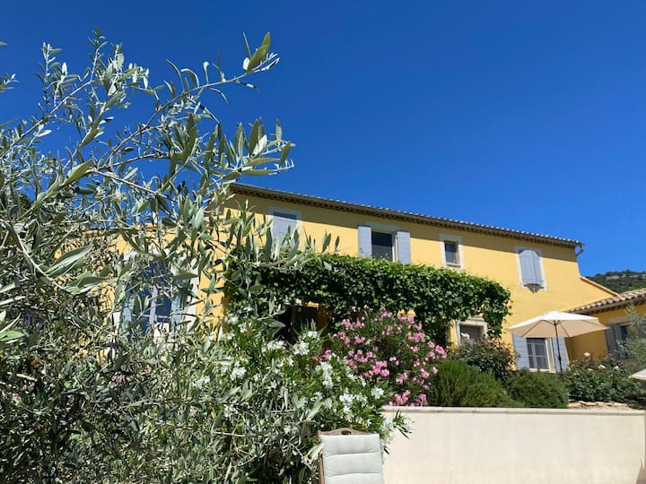 Charming Villa On Stunning Pool And Luberon Valley - Rustrel