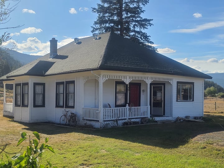 Farmhouse - Merritt
