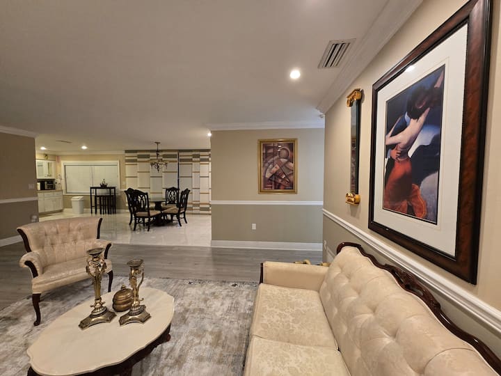 The Blue Palmetto Sw Miami Near Miami Zoo & Gardens! - Kendall, FL