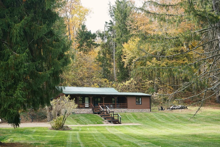 The Snow Cabin, Walking Distance To Snow Trails! - Central Park, Mansfield