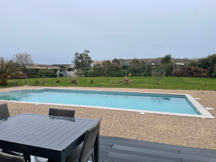 Grande Maison Avec Piscine - Castelnau-d'Estrétefonds