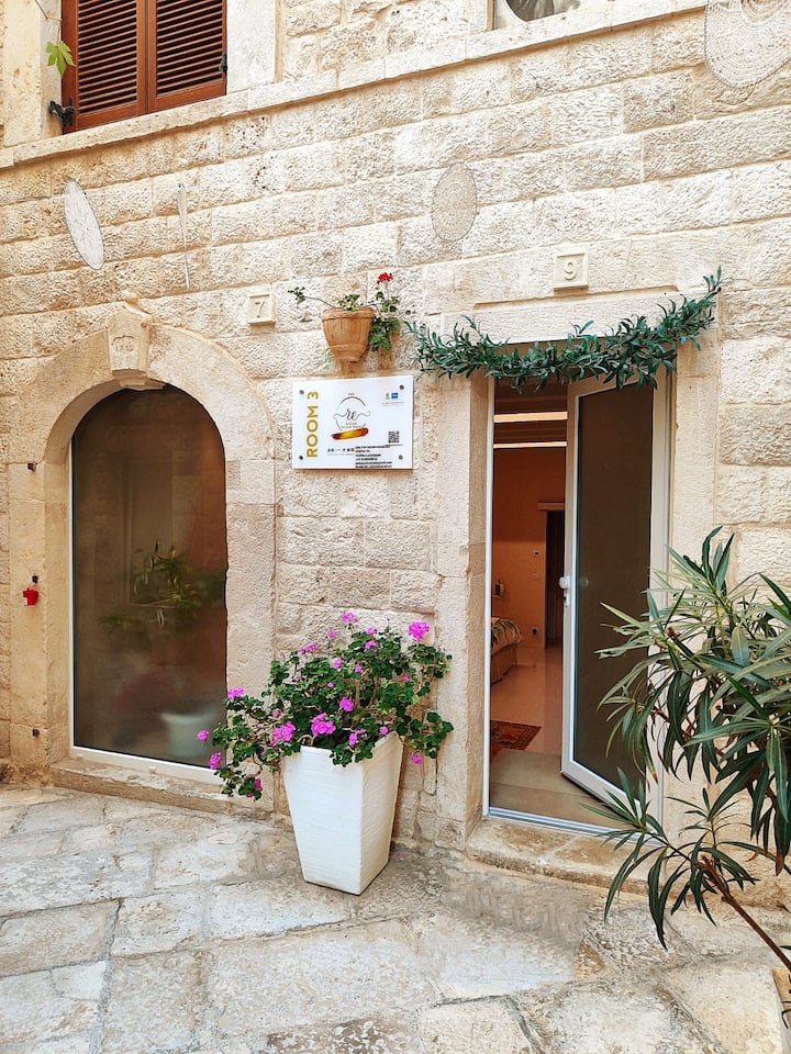 Room 3 – Loft Charme Centre Historique Molfetta - Molfetta