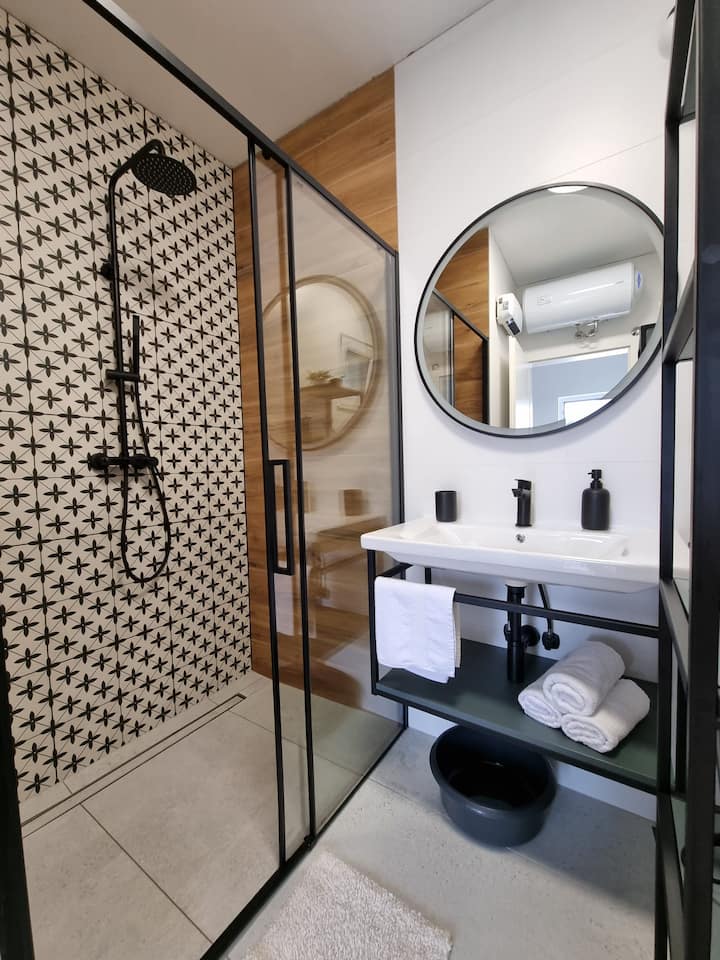 Apartment Kero 3 - Arbanija