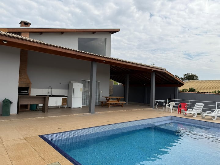 Piscina Com Aquecedor Elétrico + Mesa Bilhar - Itupeva