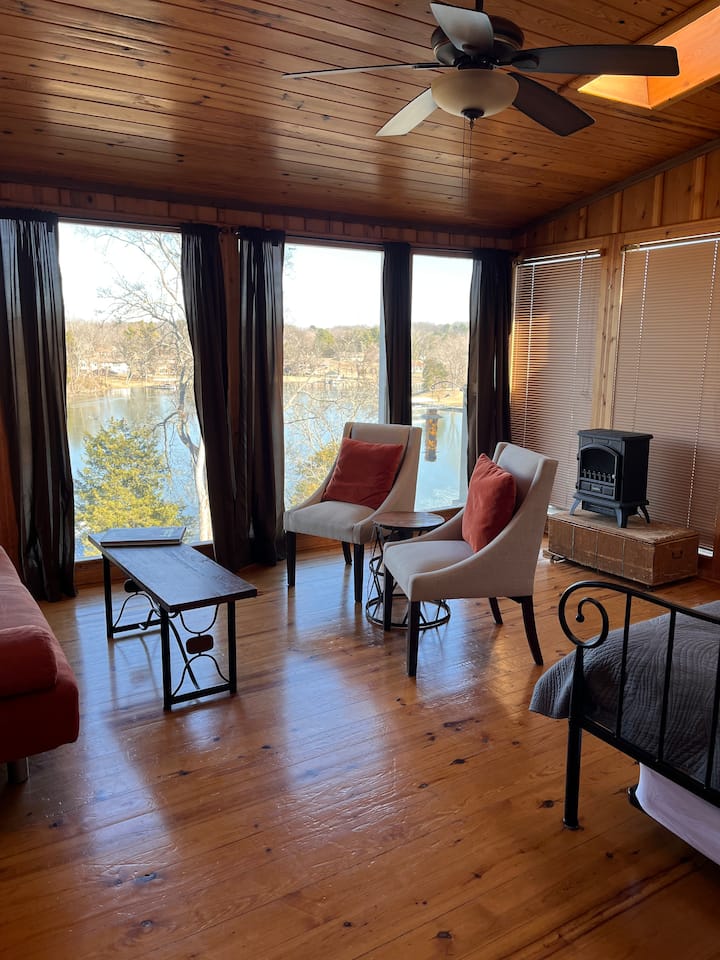 Song Writer Haven - Old Hickory Lake, TN
