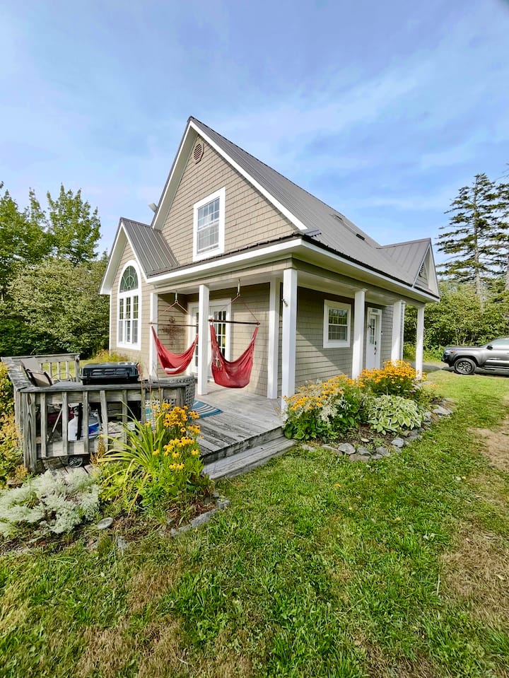 High Tide | Campobello Island Cottage Retreat - New Brunswick