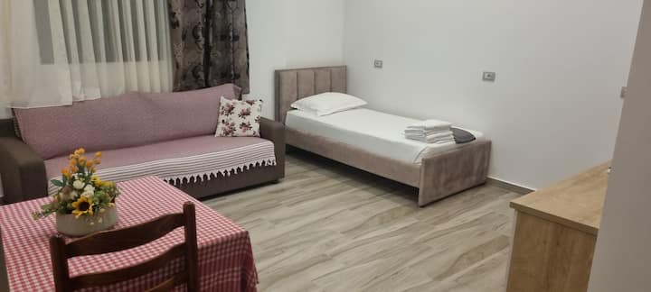 Villa Fabio Entire  Apartment (2+1) - Ksamil