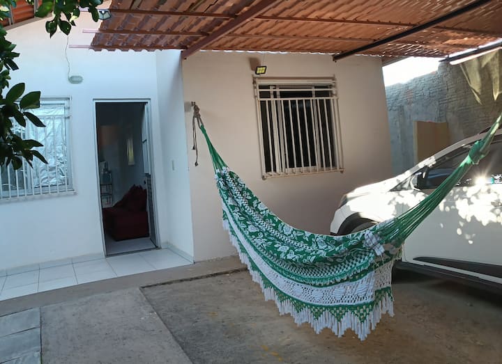 Casa Inteira Com Garagem Para 2 Carros, 2 Quartos - São João